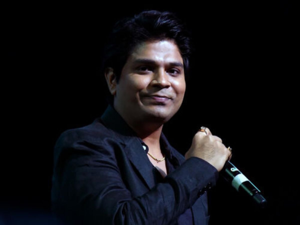 Ankit Tiwari Emphasizes the Importance of Versatility Remixes and Artistic Experimentation