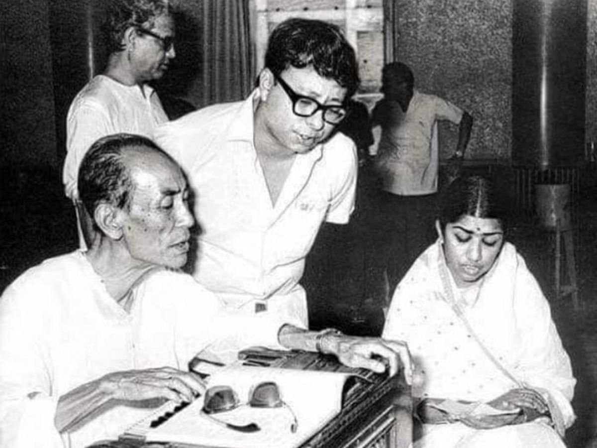 List of 12 Best Bollywood singers of all times!