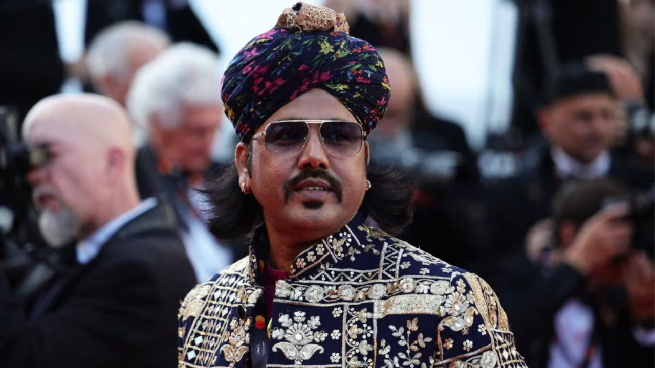 Mame Khan Live in Concert at Phoenix Mall of Asia, Bangalore ...